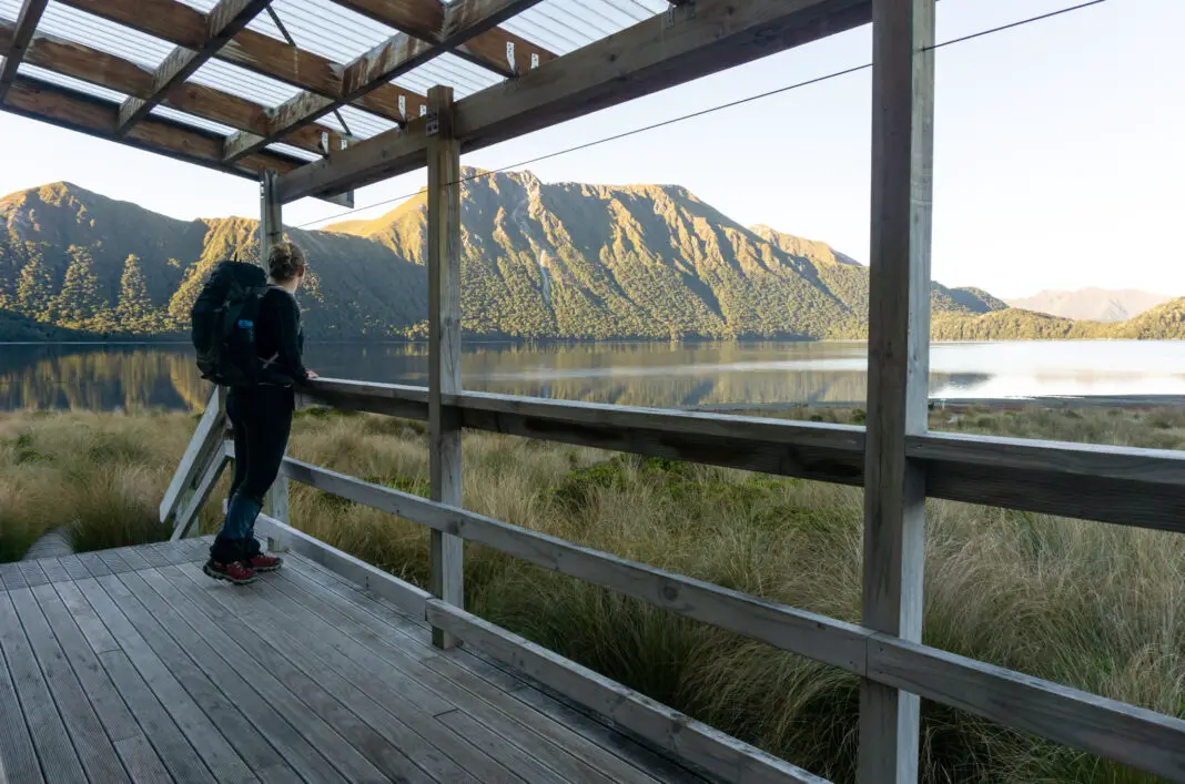 Green Lake Hut: Southland's best hut? - Alice Adventuring