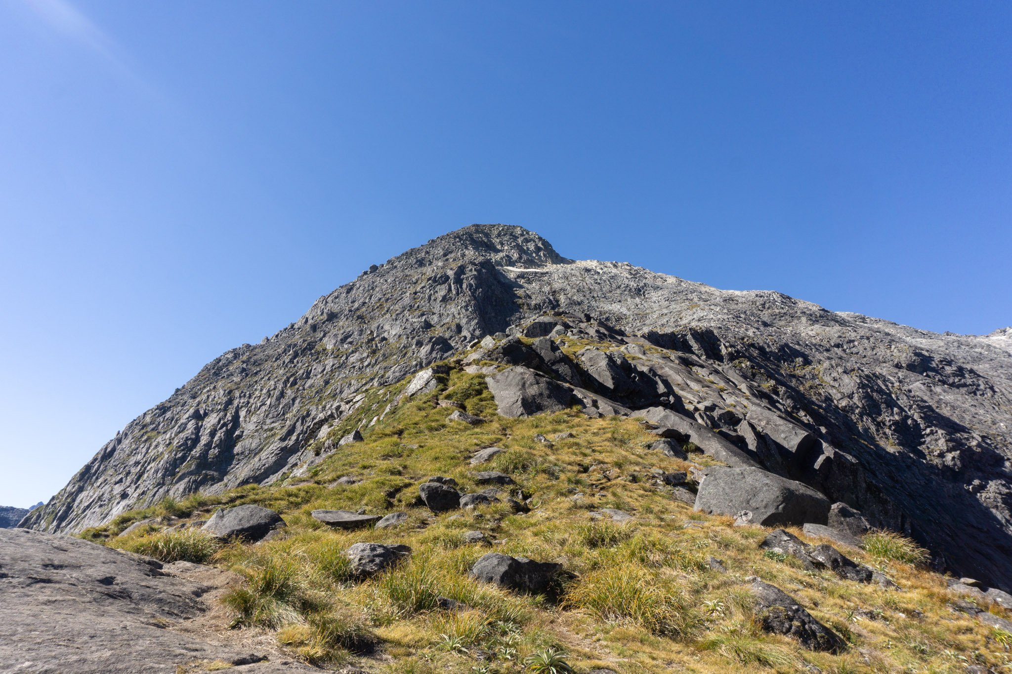 Barrier Knob route: some of the best views in Fiordland - Alice Adventuring