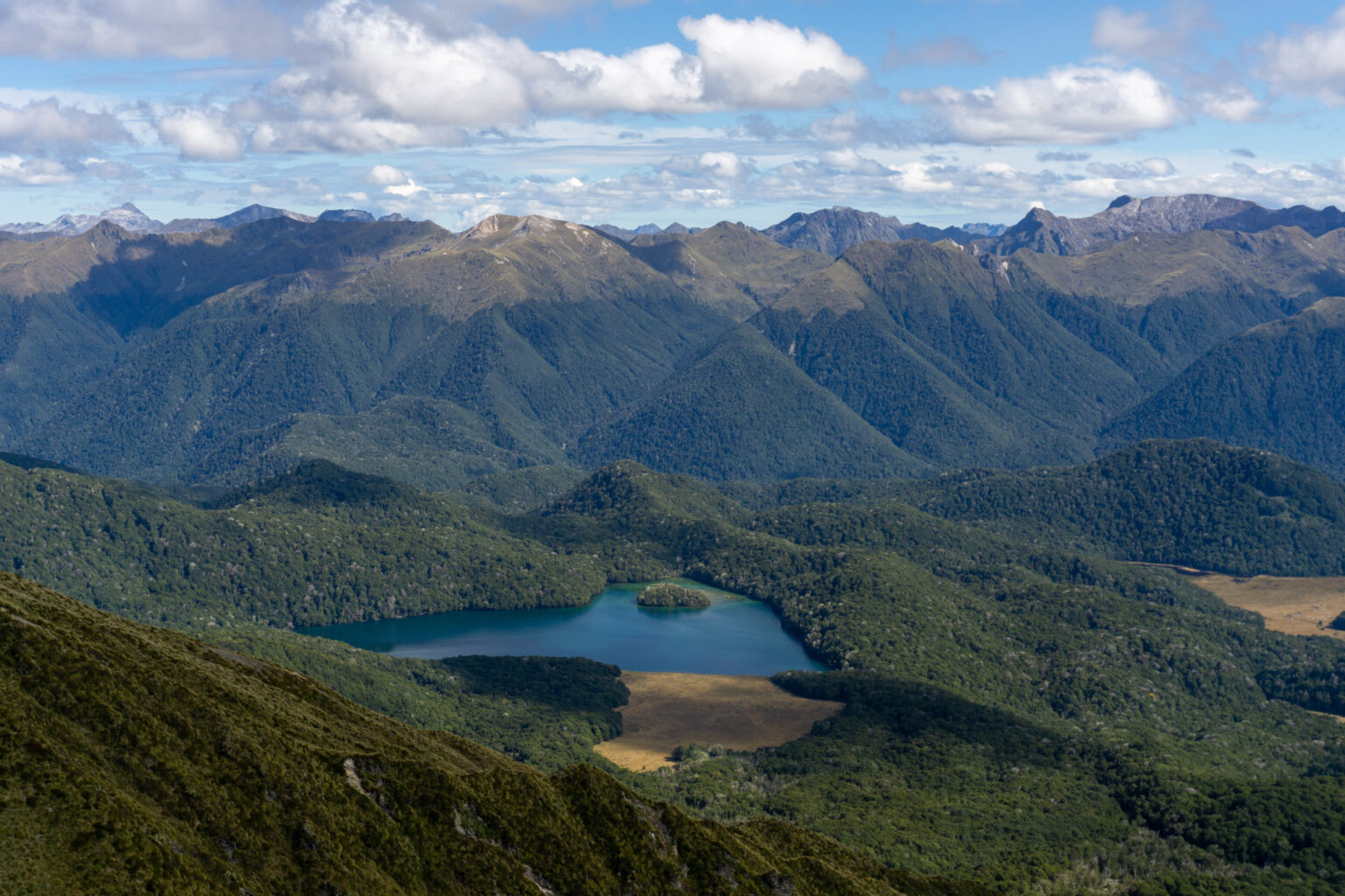 Green Lake Hut: Southland's best hut? - Alice Adventuring